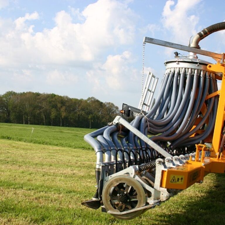 EUROJECT Twin slurry injectors - Veenhuis Machines B.V.