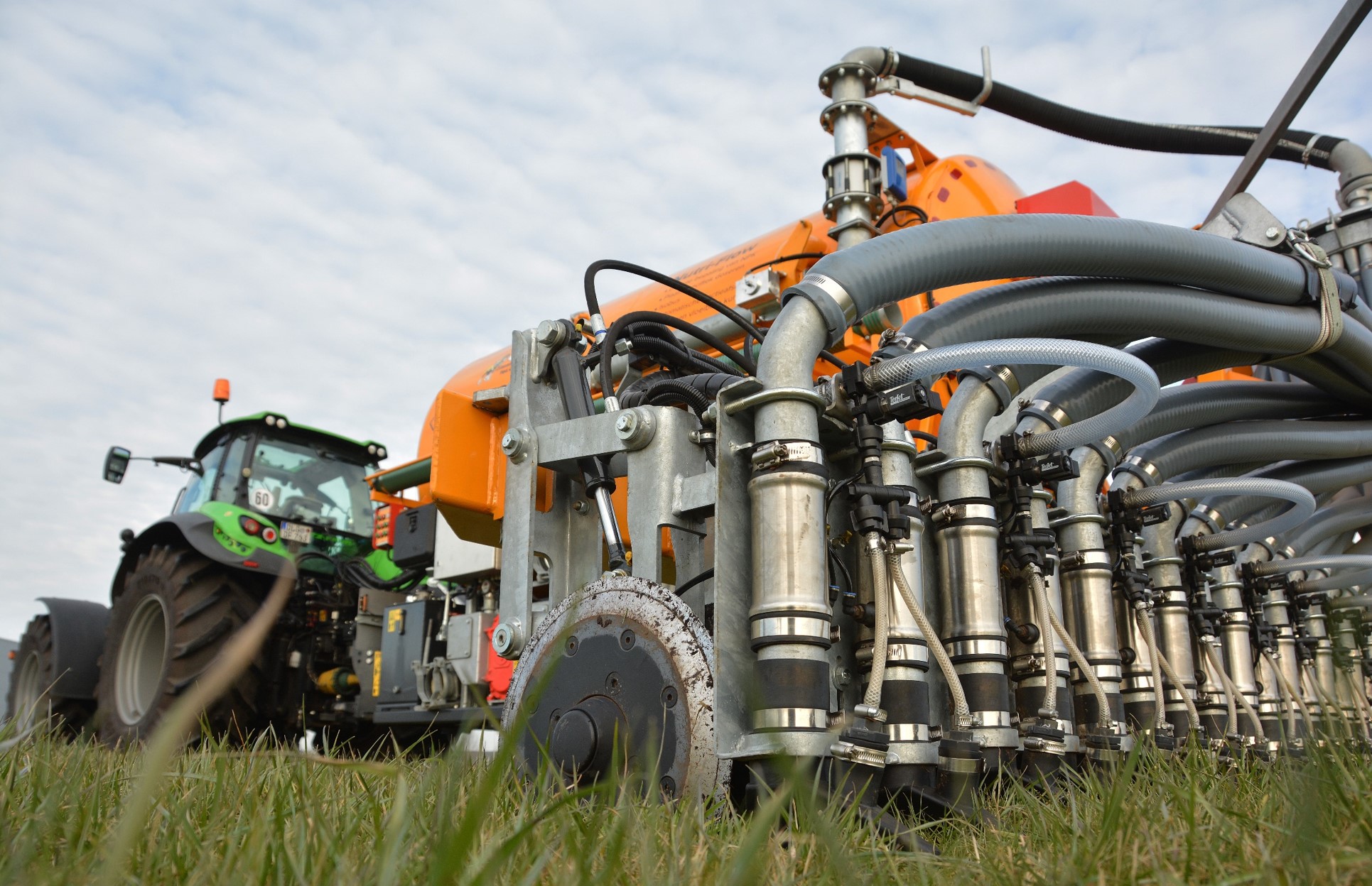 Nutriflow precision fertilisation - Veenhuis Machines B.V.